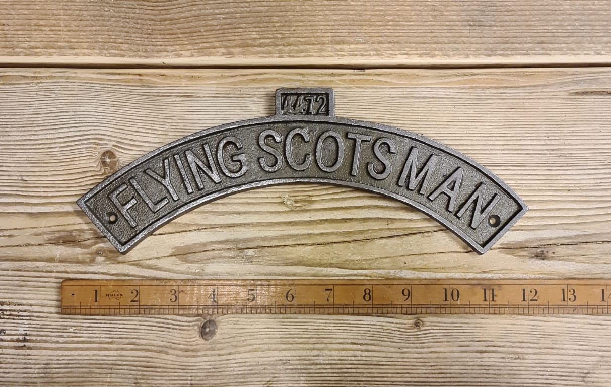 Sign Curved FLYING SCOTSMAN Cast Iron 300mm – Cottingham Collection
