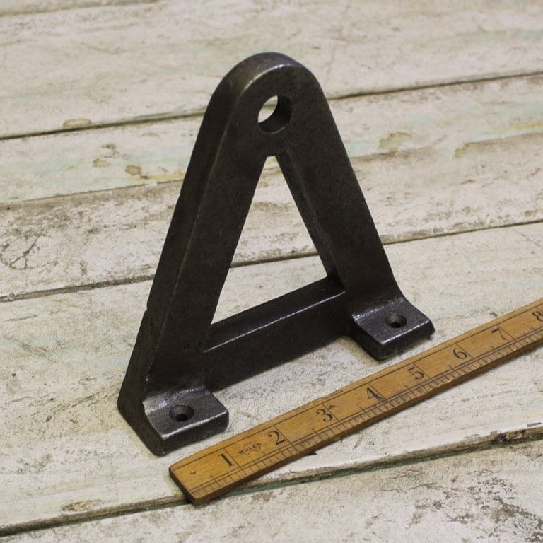 Castor Wheel Axle Bracket Triangular 110mm 16mm Diameter Hole ...