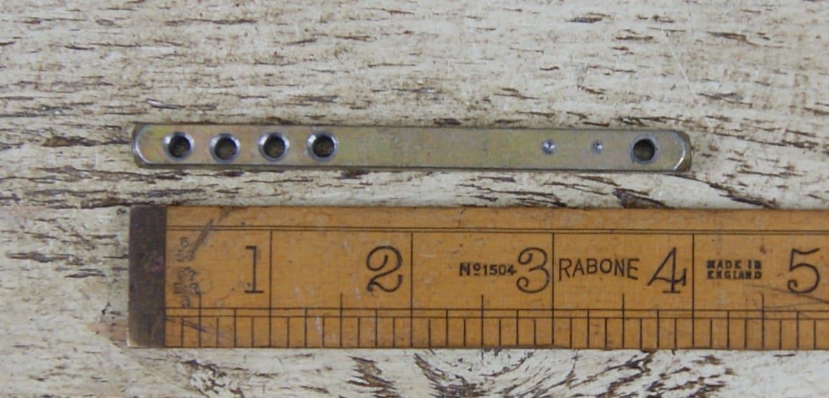 Door Handle Spindle with 6 Holes 100mm – Cottingham Collection