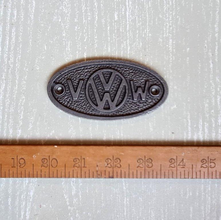 Plaque VOLKSWAGEN VW Oval Cast Antique Iron – Cottingham Collection